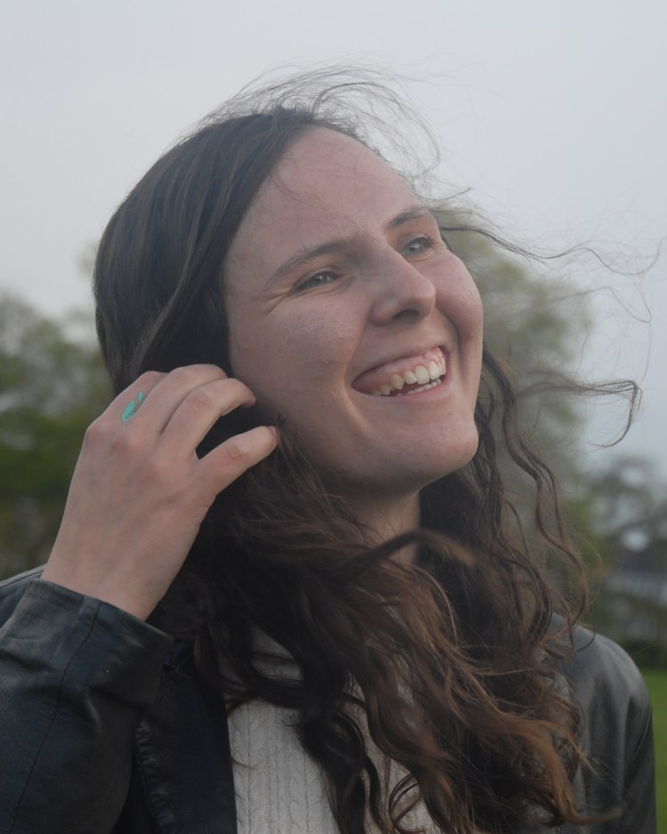 Biography – Aimée Finlay